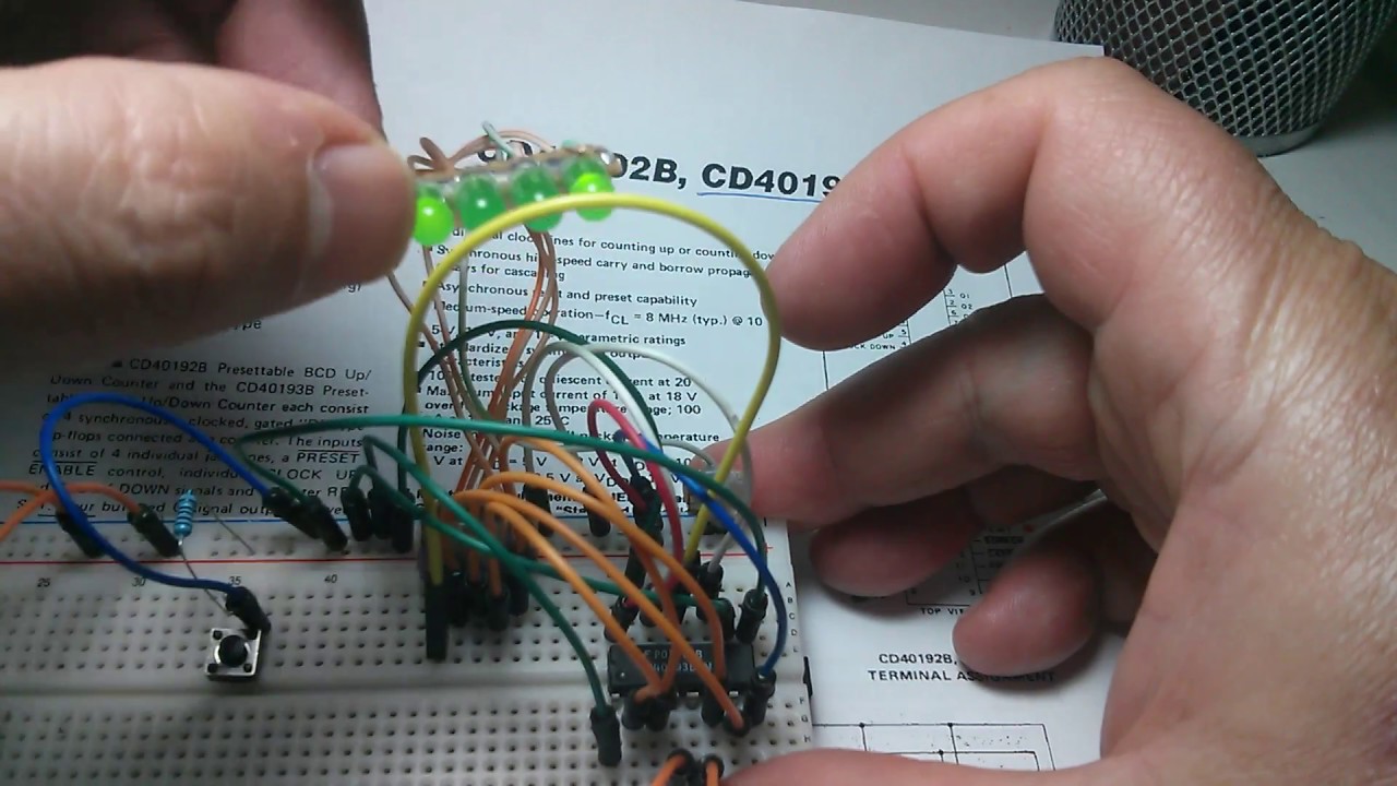 RUDA #44 - O contador digital de 4 bits CD40193 [Parte 2] - YouTube