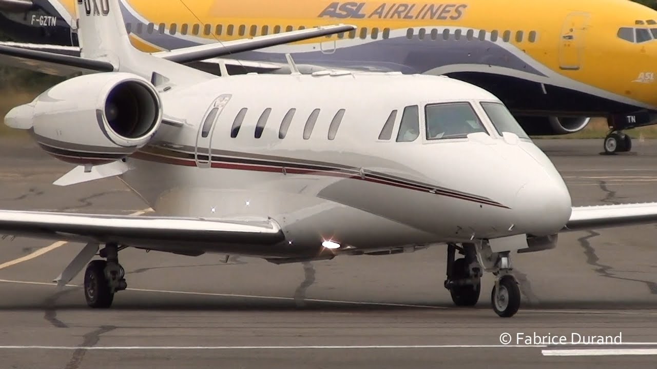 NetJets Cessna 560XLS Citation Excel take off at St Etienne Loire [EBU ...