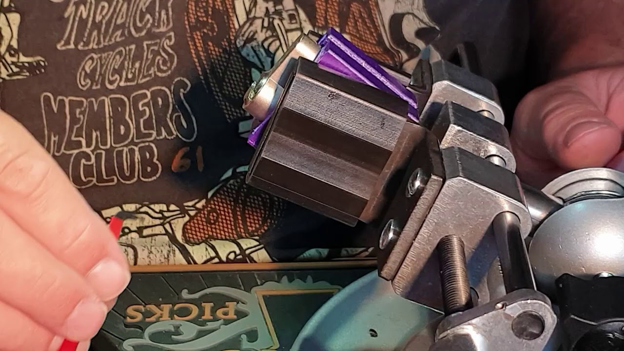 004 ISEO Euro lock picked and gutted - YouTube