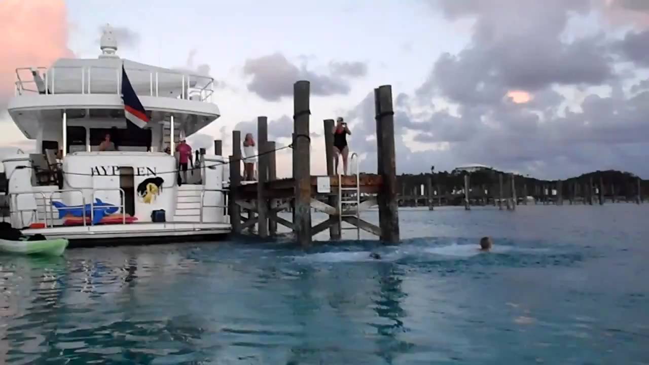 Matt's Viewpoint of Pier Dive.MP4 - YouTube