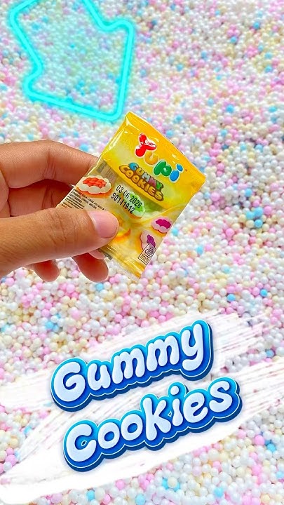 Mencari dan menemukan permen Yupi gummy cookies dikolam boba #jajanan #huntingjajan #jajan - YouTube