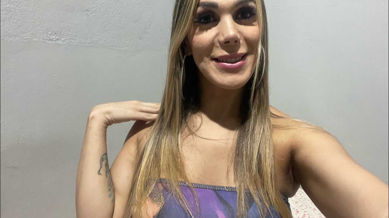 Mayane Bezerra está ao vivo! - YouTube