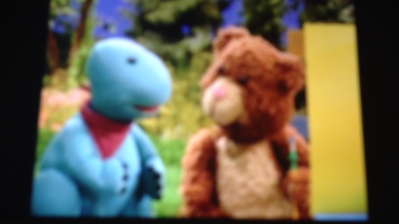 Caillou Presents Puppet Segments Episode 5 - YouTube