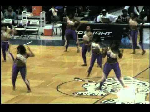 purple diamonds dance team @ JSU 2010 - YouTube