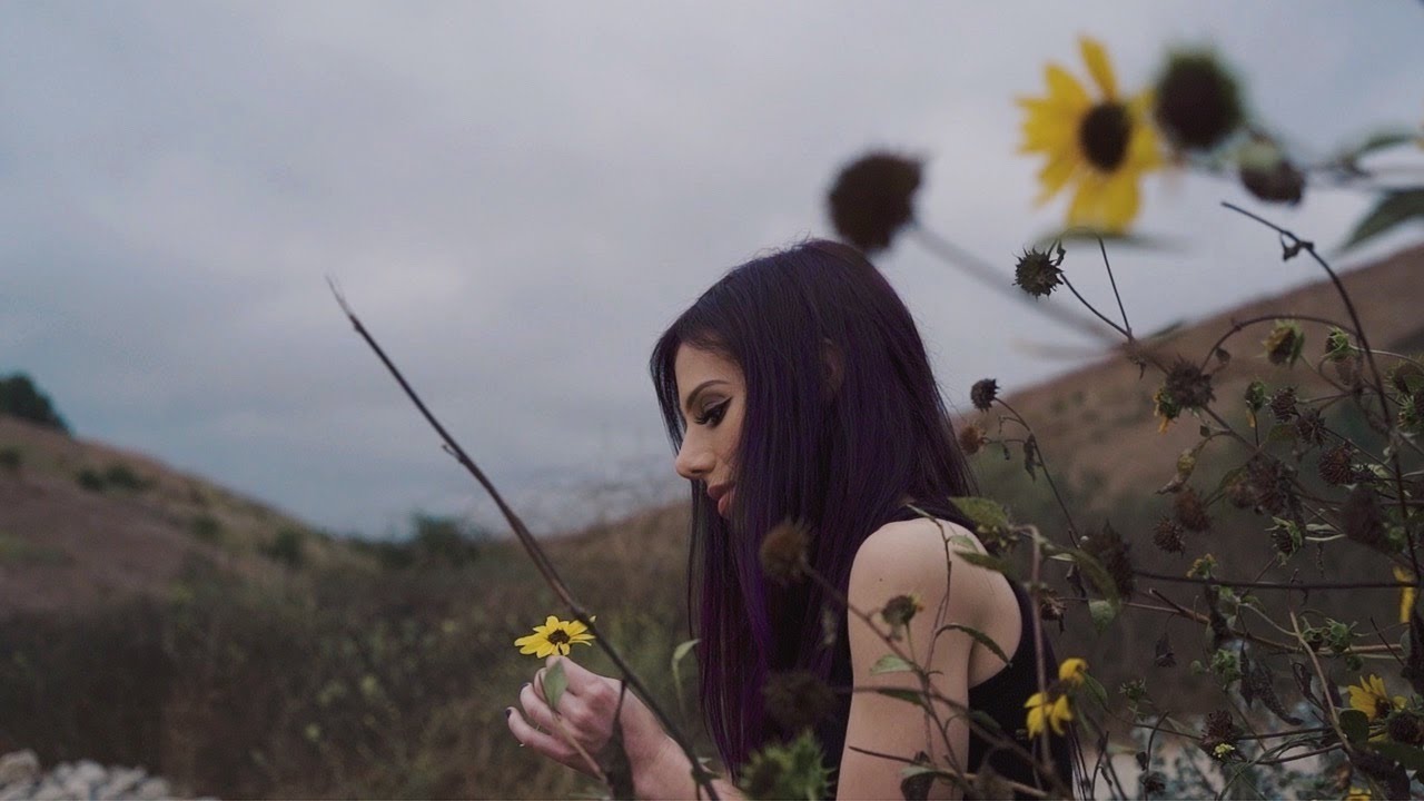 Avery - Faze Me - YouTube