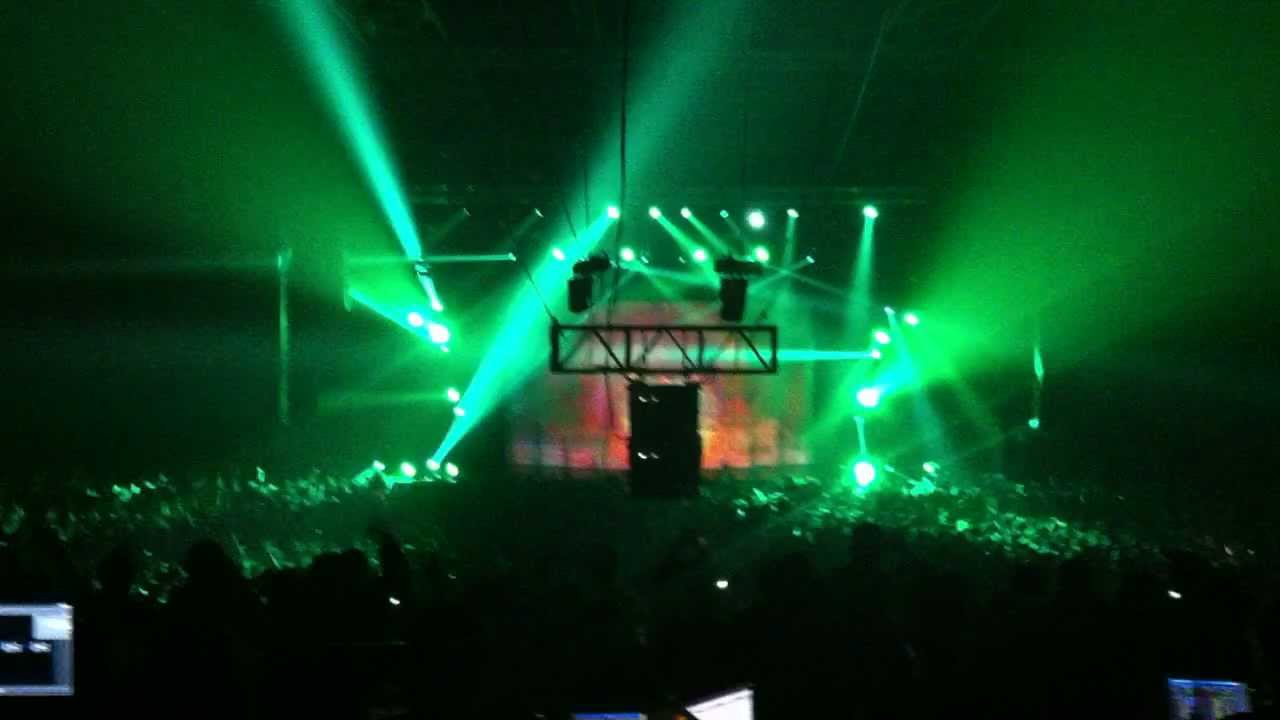 Reptile's Theme , Live Skrillex , Zénith de Paris 27/04/12, Skrillex ...