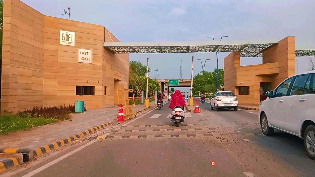 Gift City Gandhinagar Today | Gift City Building's | Gift City Sez Area ...