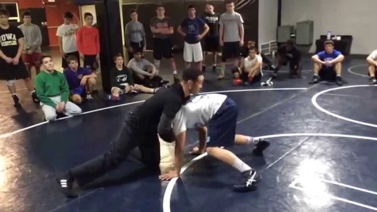 Motion and leg attacks to short-offense and front head-locks - YouTube