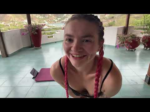 Bikini Yoga & Gym Beach Stream