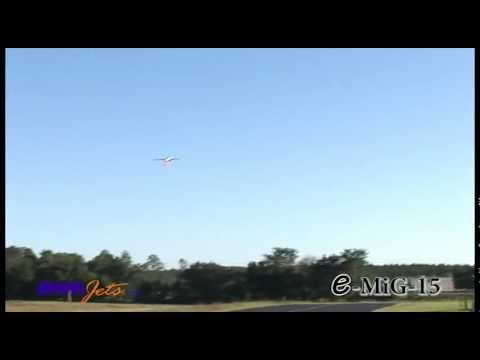 BVM Jets E MiG-15 - YouTube
