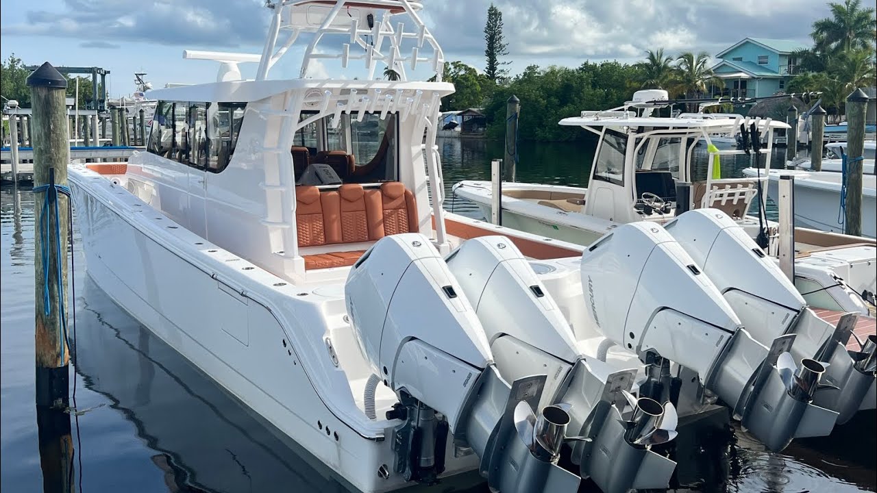 INVINCIBLE 46 PILOT HOUSE - YouTube