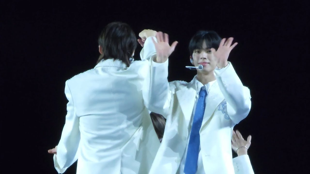 AAA IN BANGKOK #TWS - YouTube