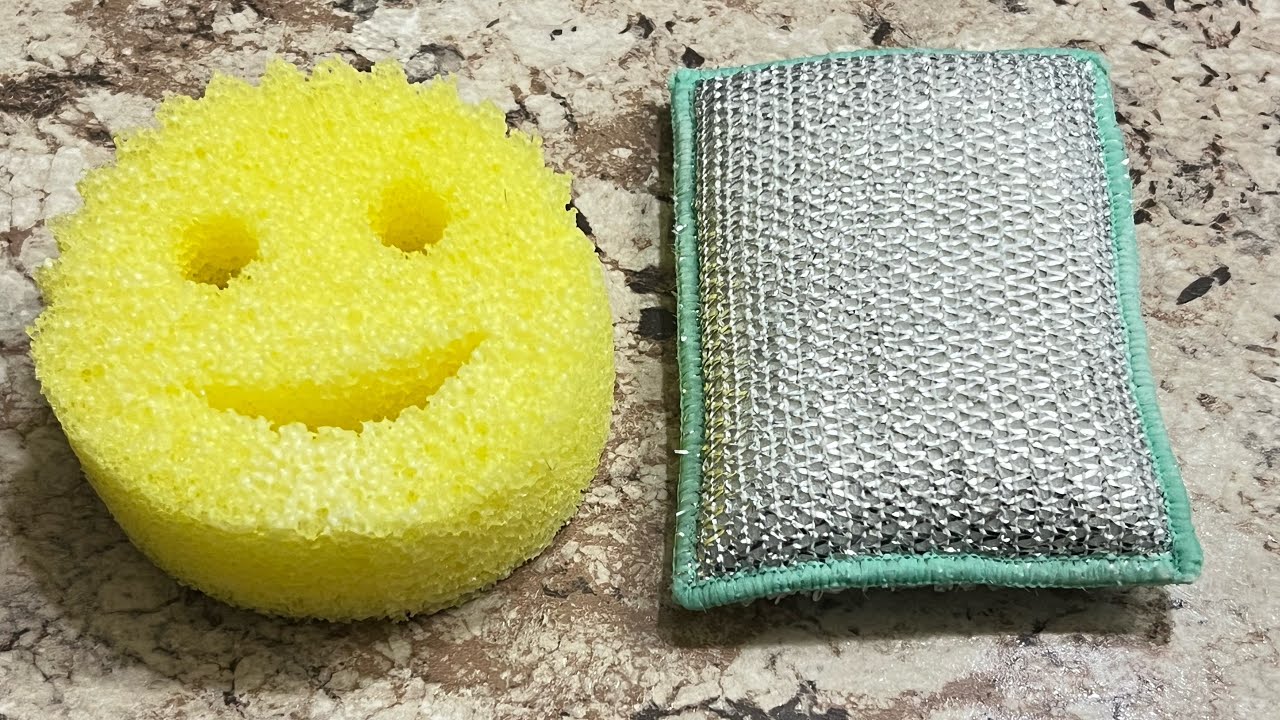 Scrub daddy Vs Regular Sponge/ Which One Works Better? - YouTube