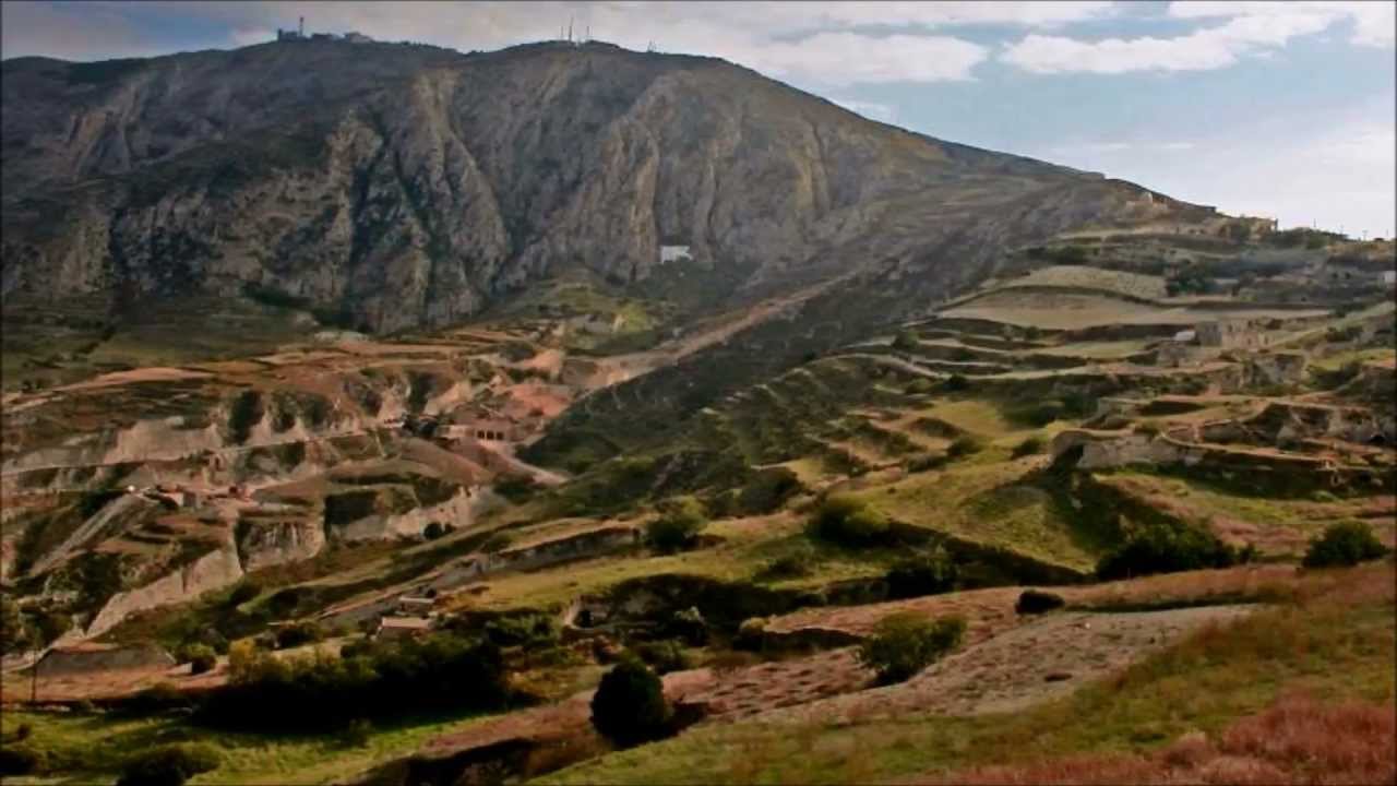 ΣΑΝΤΟΡΙΝΗ ΔΕΝ ΕΙΝΑΙ ΜΟΝΟ ΚΑΛΝΤΕΡΑ Α΄ ΕΞΩ ΓΩΝΙΑ - YouTube