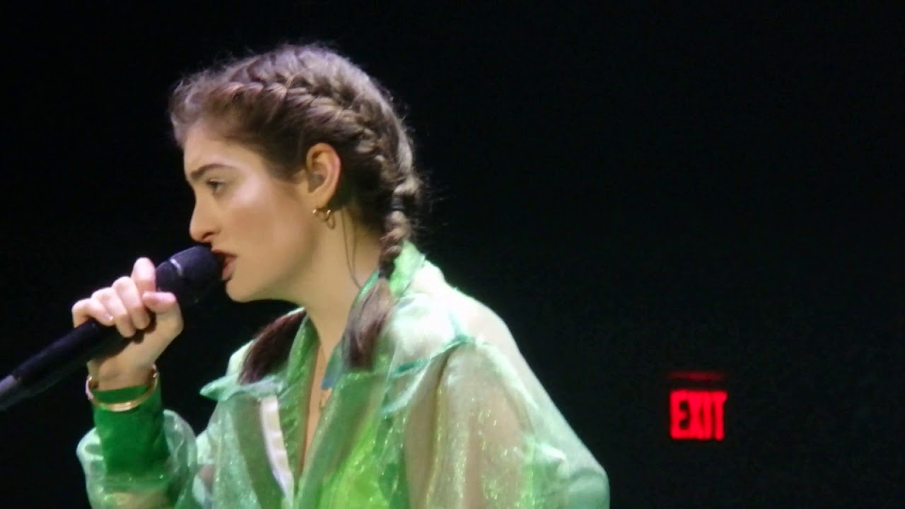 Lorde - Green Light - In Chicago 2018 - YouTube