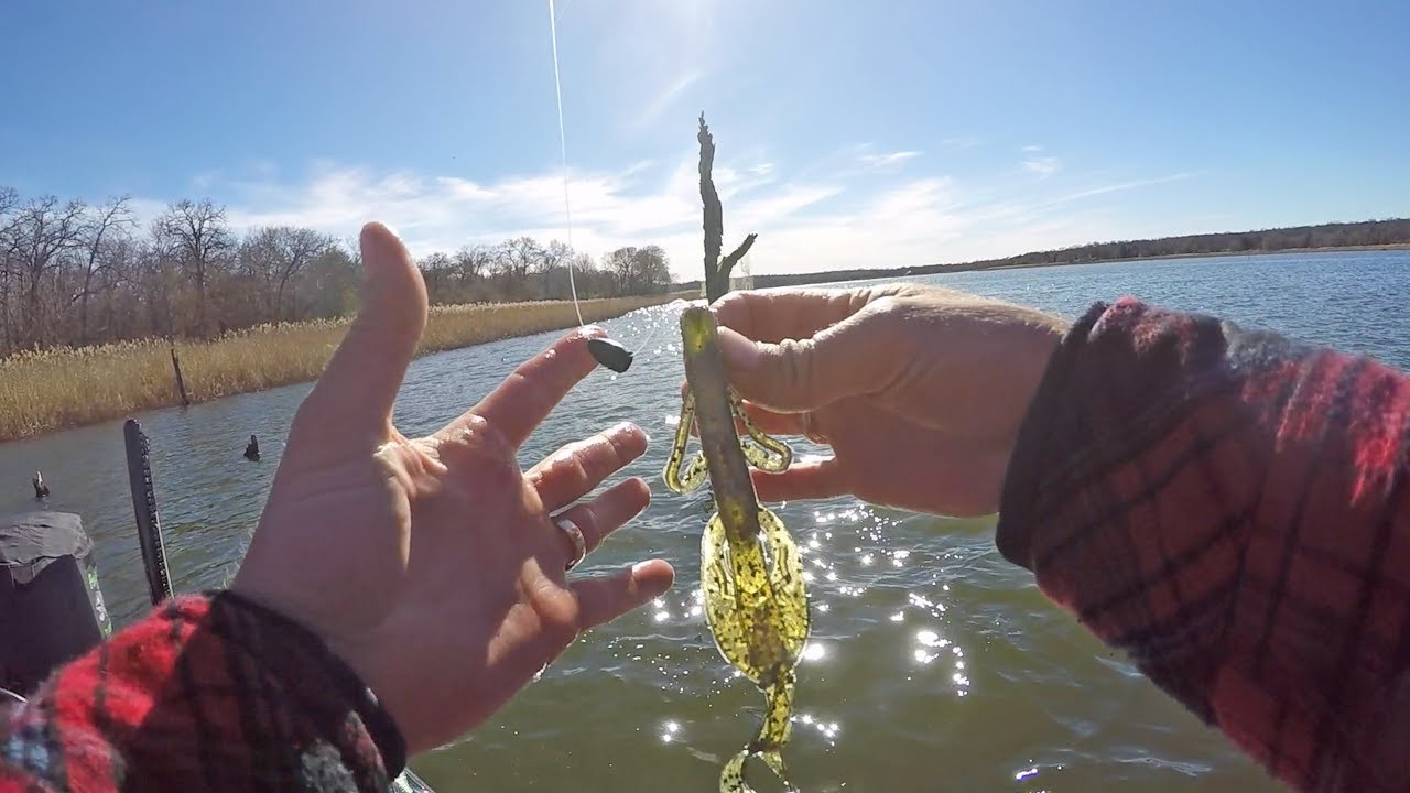 Early Season Bass Fishing Pattern - YouTube