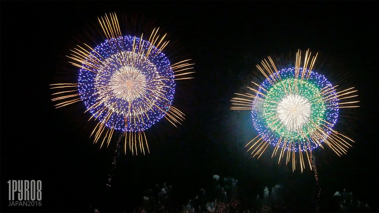 Pure Pyro Sound! | Massive Japanese Displays | 600mm / 24"! - YouTube