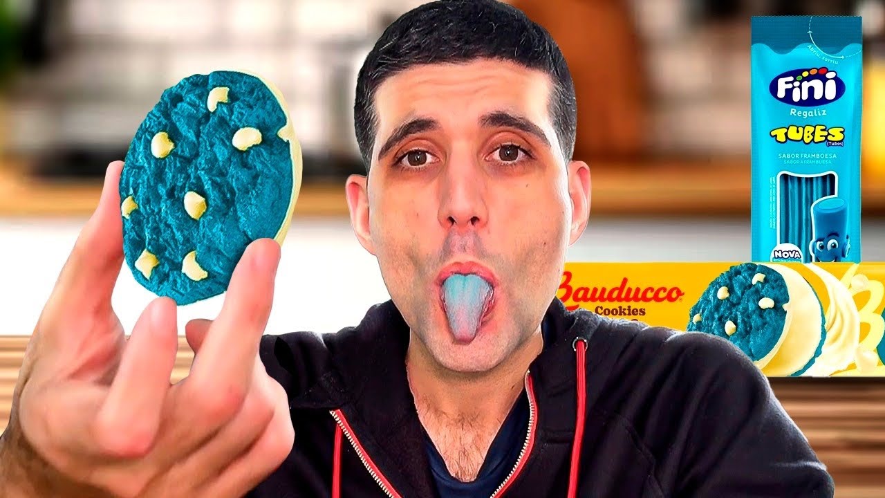 Experimentei o COOKIE AZUL da FINI com a Bauducco - YouTube