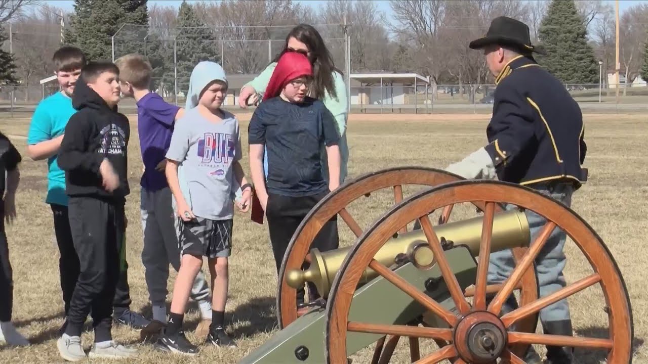 Civil War Reenactment - YouTube