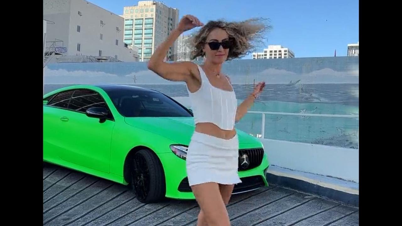 Dancing on Down - performed by Ford Corrigan's Virtual Sax band - YouTube