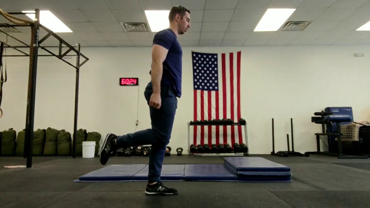Airborne Lunge aka Shrimp Squat - YouTube