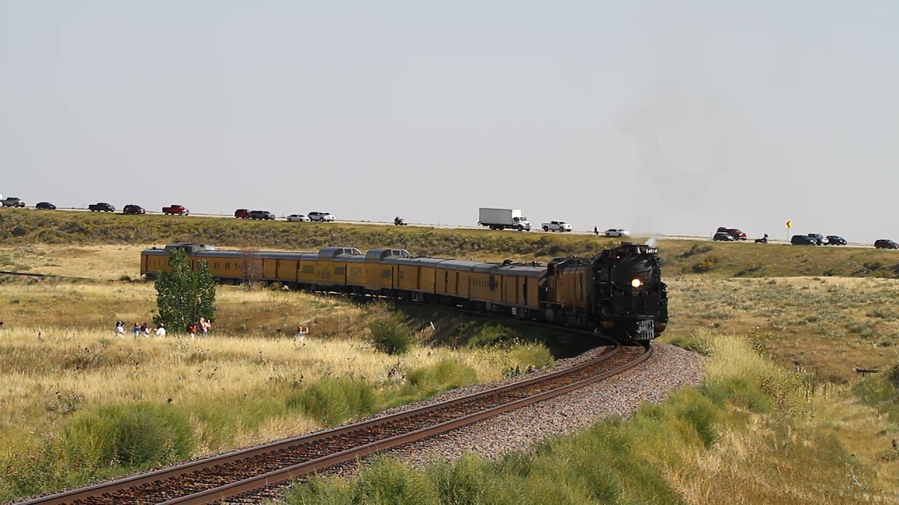 Big Boy 4014 Whistle Talk and Salute arriving Strasburg, CO Sept 5 ...