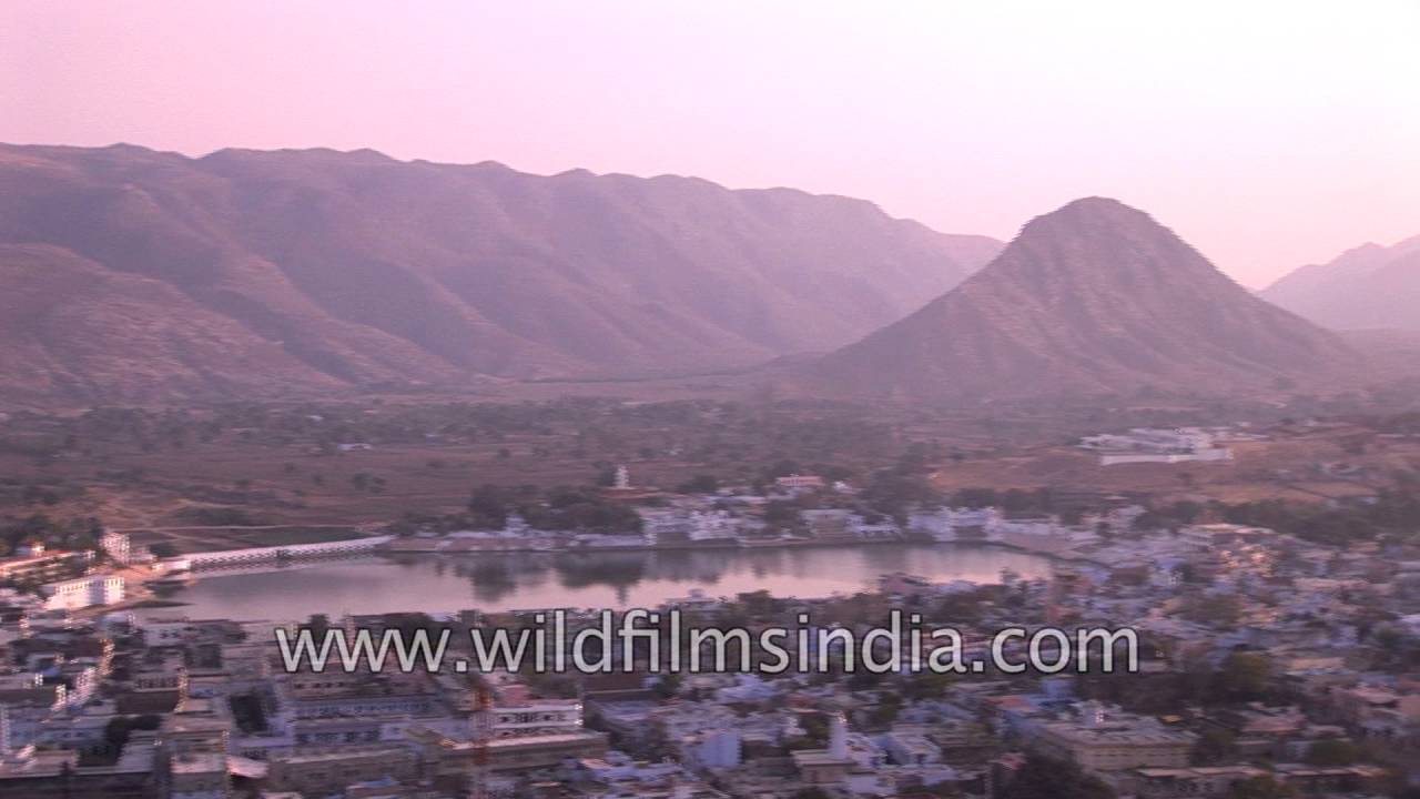 Pushkar Lake and town - lovely aerial overview - YouTube
