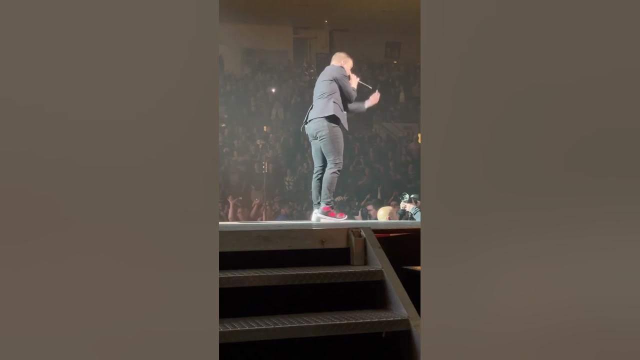 Shinedown. Opening night of the Revolution Live tour. - YouTube