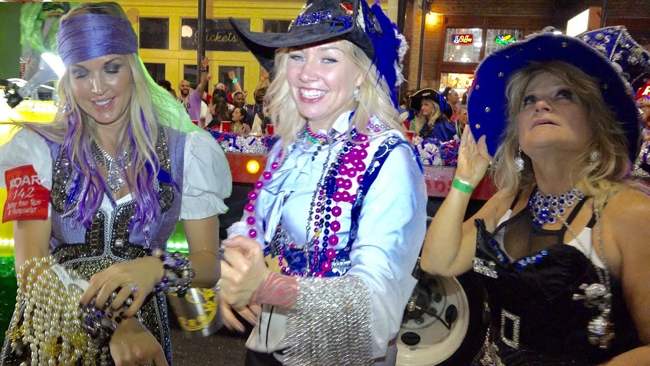 Gasparilla Knight Parade 2018 - Centro Ybor Tampa - YouTube