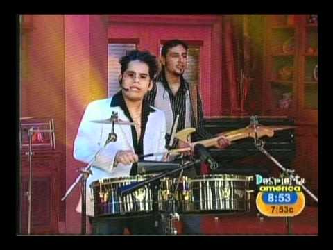 ERICK Y SU GRUPO MASSORE - YouTube