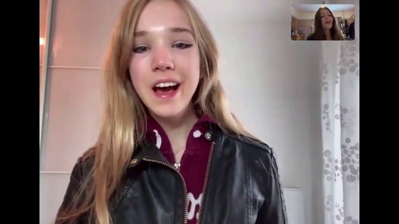 Interview with Naomi Seibt - YouTube