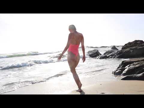 SNS swimsuit Model Molly BTS