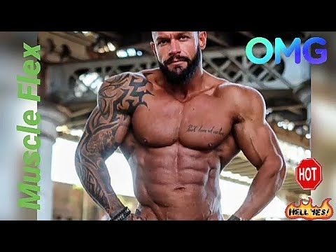 HOT MUSCLE MODEL 💪🏼🔥🇨🇿🇨🇿 HOT Muscular Model Flexing & Posing For You 💪🏼 ...