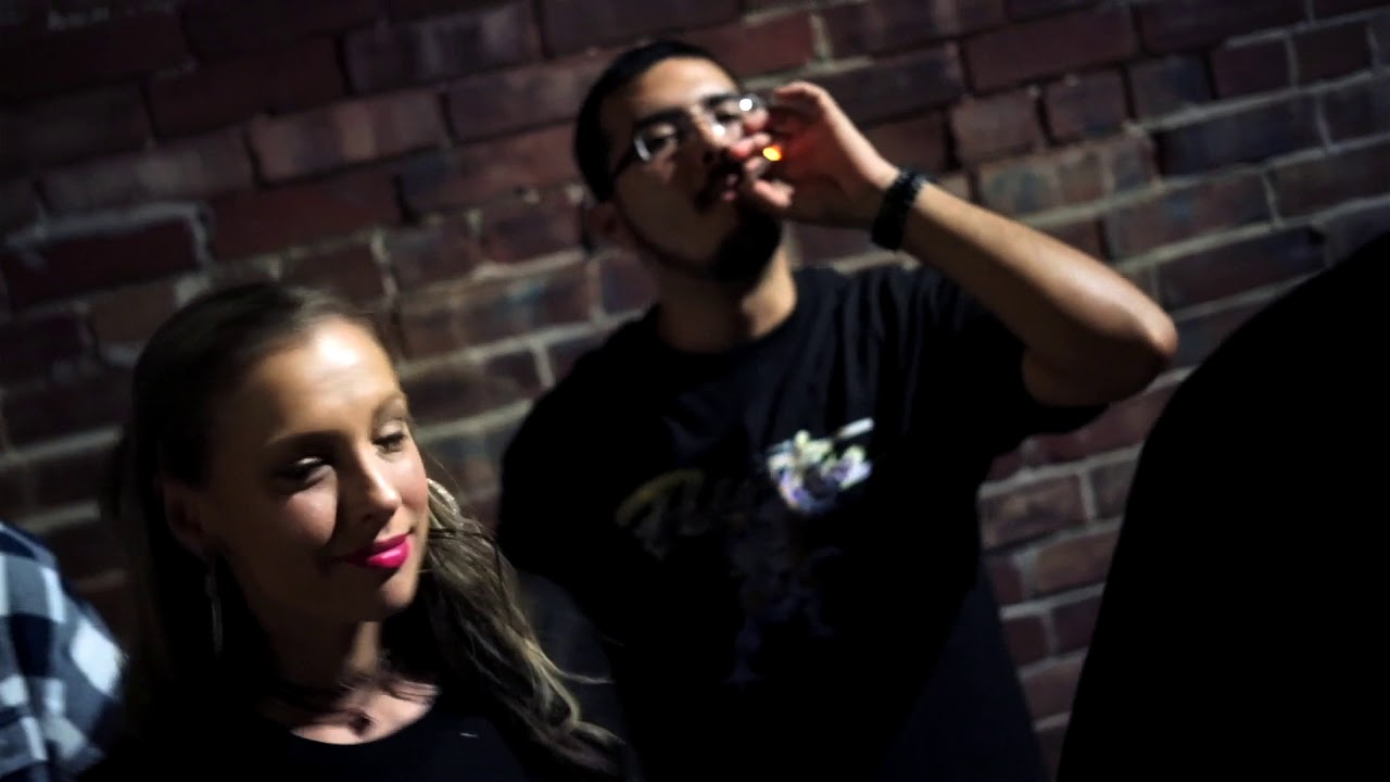 Hoodu Ft. Shady & J.Webb "This Is The Life" Official Video - YouTube