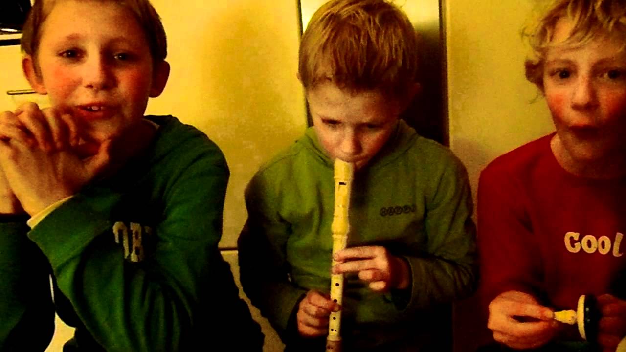 oom Herman jarig: 18 december 2011 - YouTube