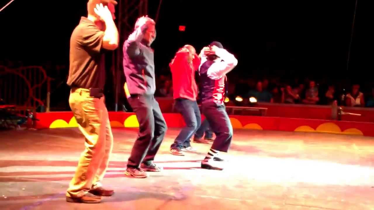 PIOLITA comedy clown - Spokane Shrine Circus 2013 dancing with audience ...