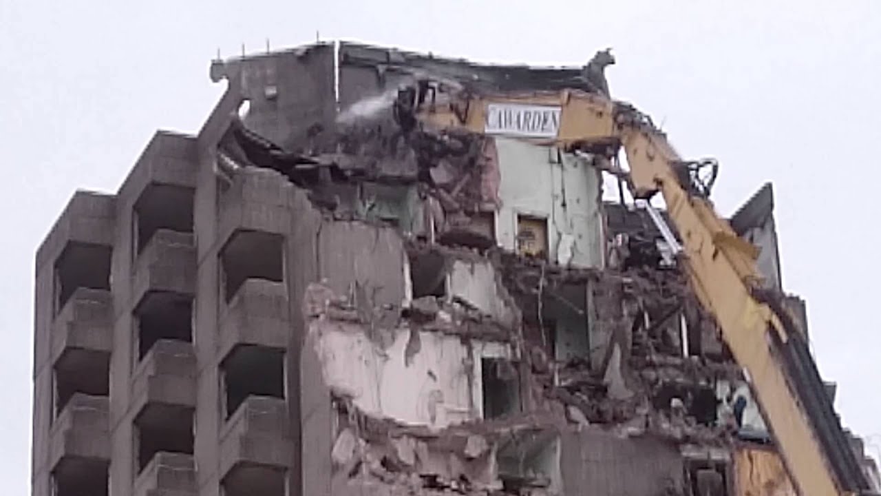 Cawarden demolition at derbyshire royal infirmary - YouTube