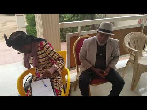 remise de la conttribution du PR pour les obsèques de NTUMBA MINKA