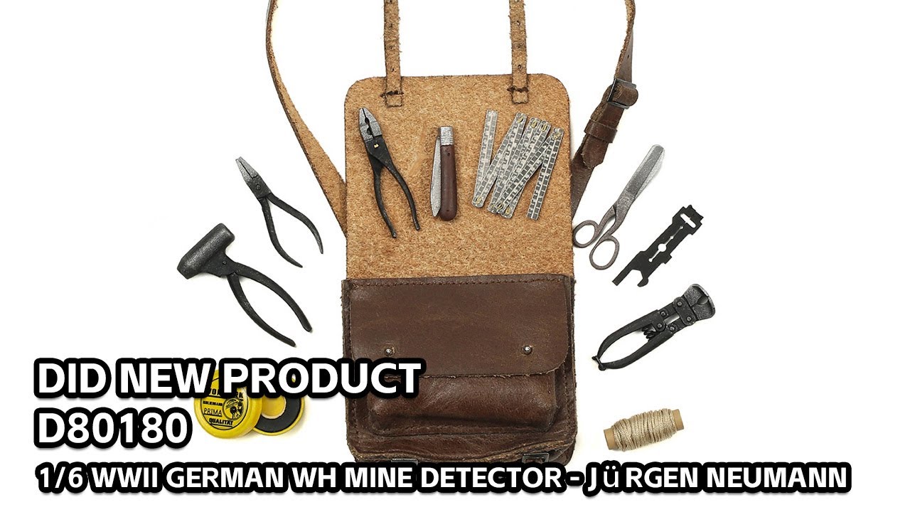 What's in the mine detector's tool pouch? - YouTube
