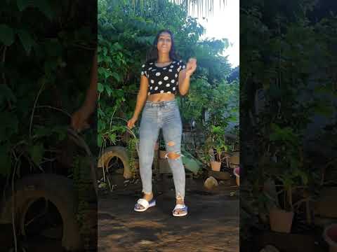 hot girl  dance jeans