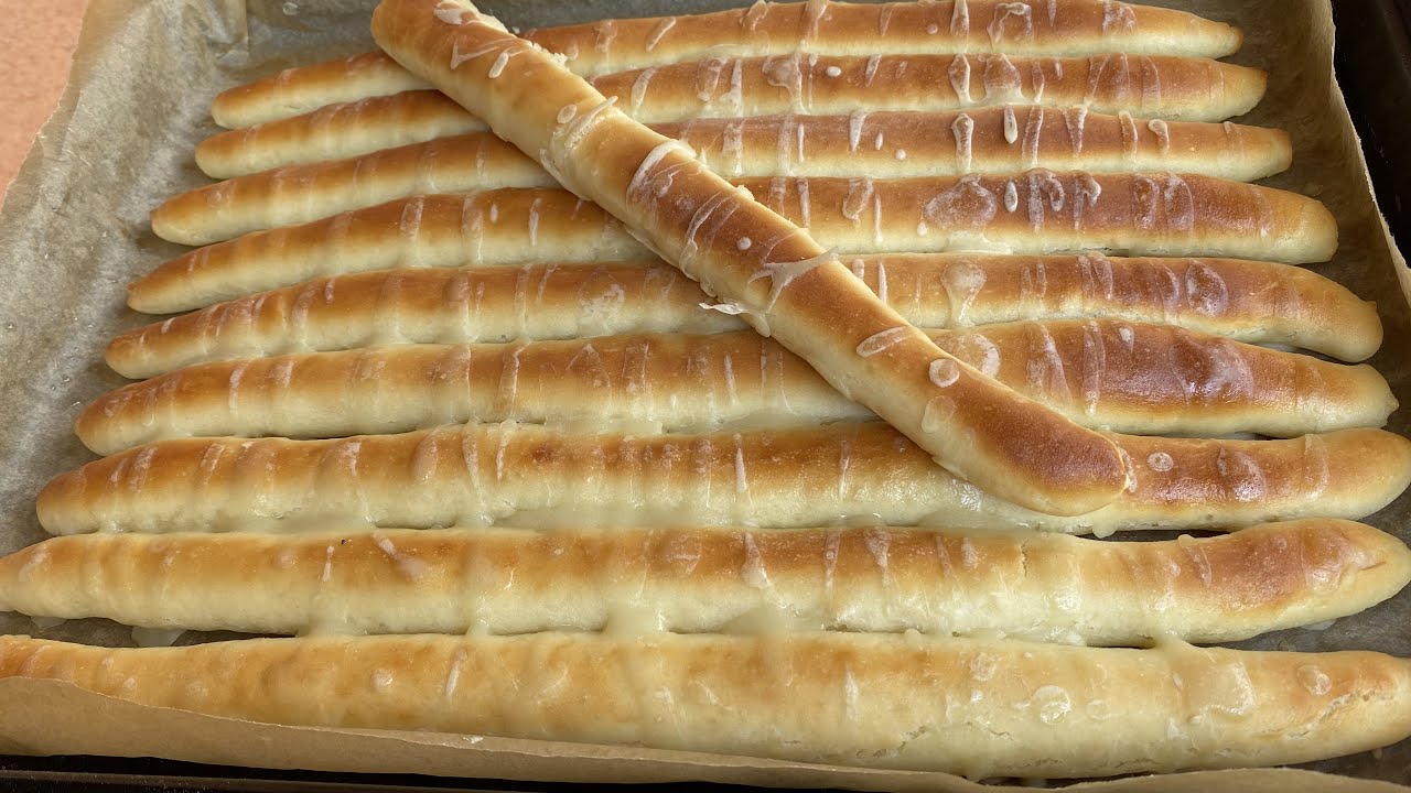 Kifle te gjata me kripe sikur ne furre me shume pak mund!Kahvaltilik ...