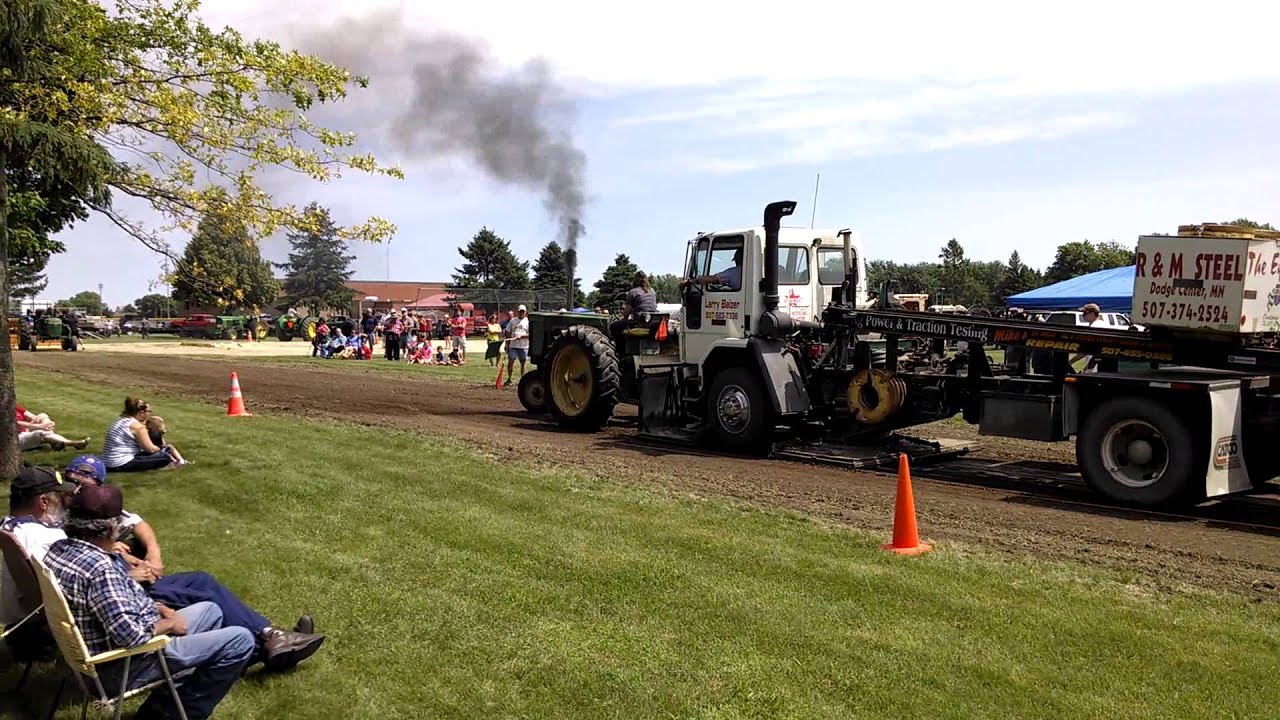 John Deere 70 Diesel Tractor Pulling Blooming Prairie, MN - YouTube
