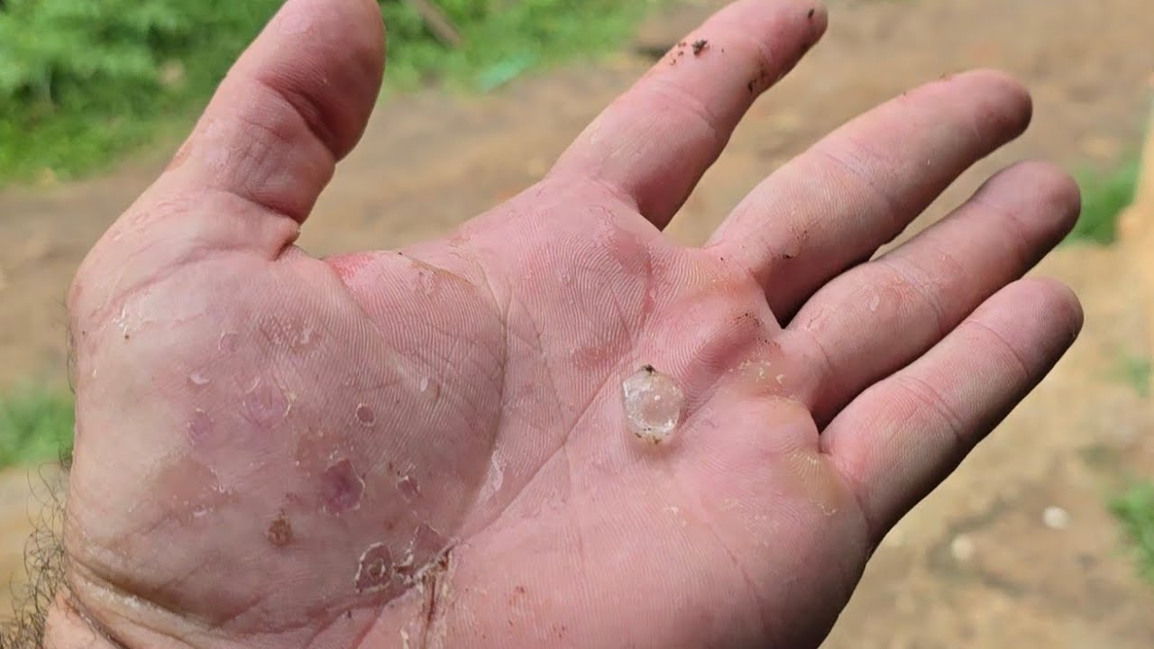 Granizos de Gran tamaño Vientos Huracanados y una Potente Tormenta en ...