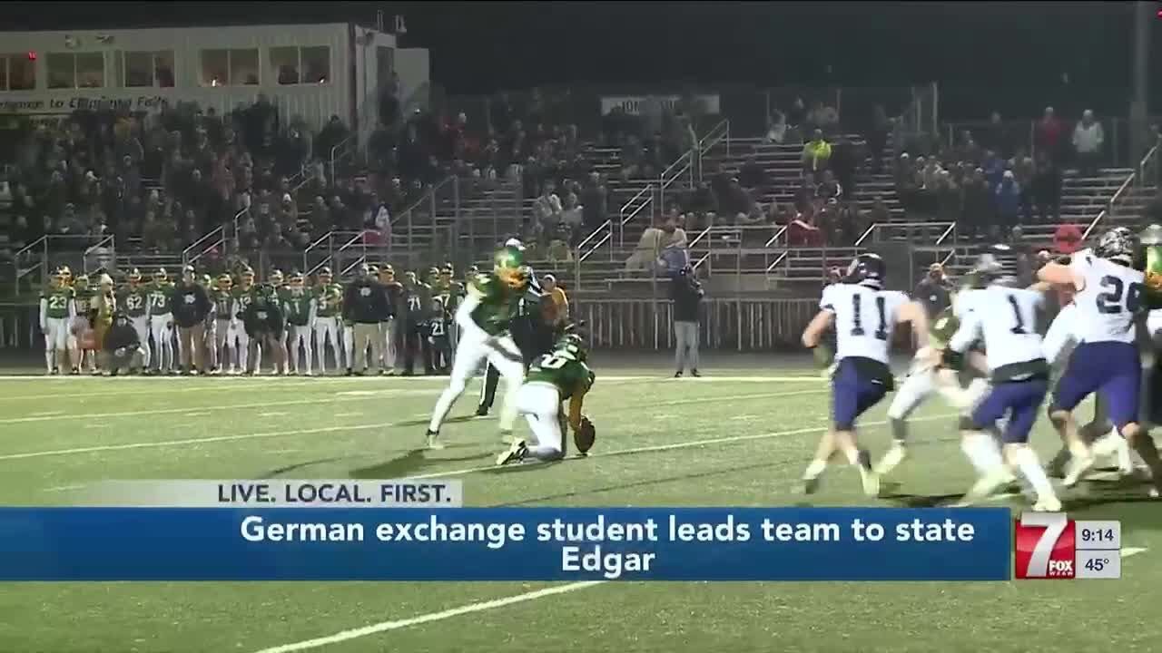 #German exchange student leads #Edgar football to state - YouTube