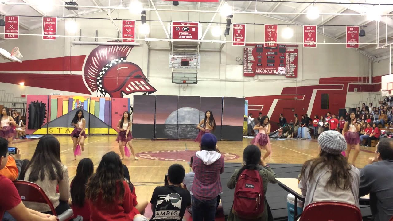 GGHS Class of 2015: Winterfest Skit 2014 - YouTube