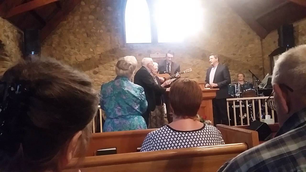 Bro Buzzy & Sis Mabel Deane - YouTube