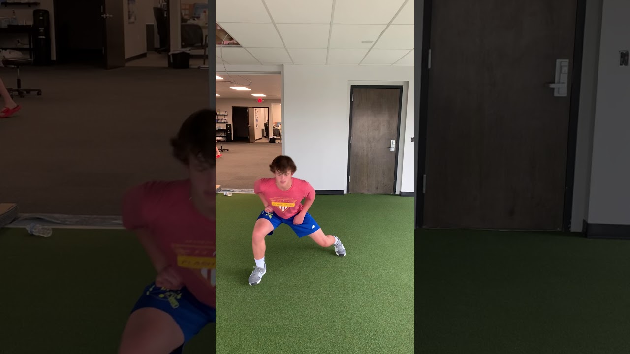 Diagonal lunge (read step) - YouTube