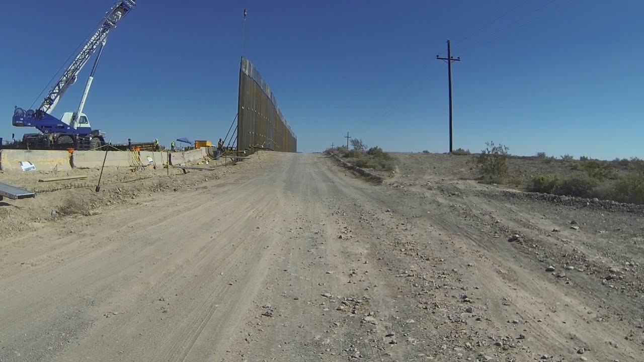 Building that Wall, U.S./Mexico Border Fence on Biosphere Preserve ...