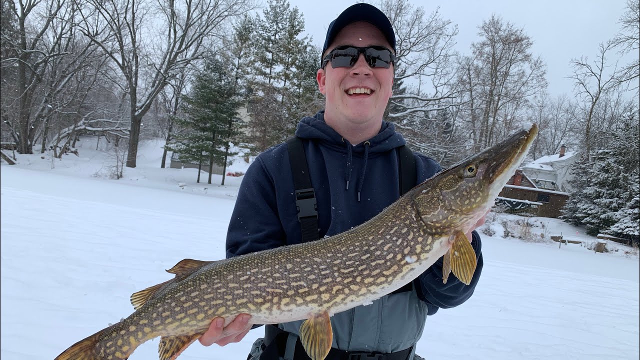 Milwaukee River Tipup Fishing! (First Guide Service!!!) - YouTube