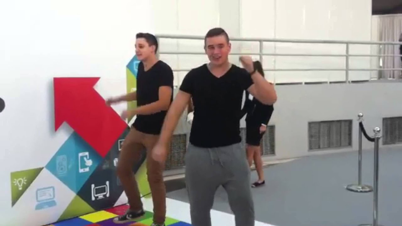 NIXA VS DJOLE (JUST DANCE) - YouTube